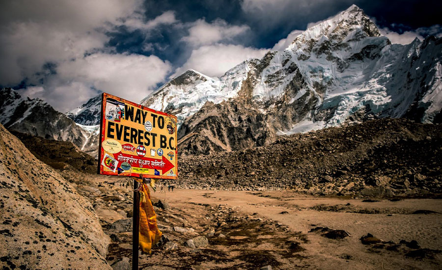 Combien coûte l’ascension du mont Everest ? | Himalayan Dream Team ...